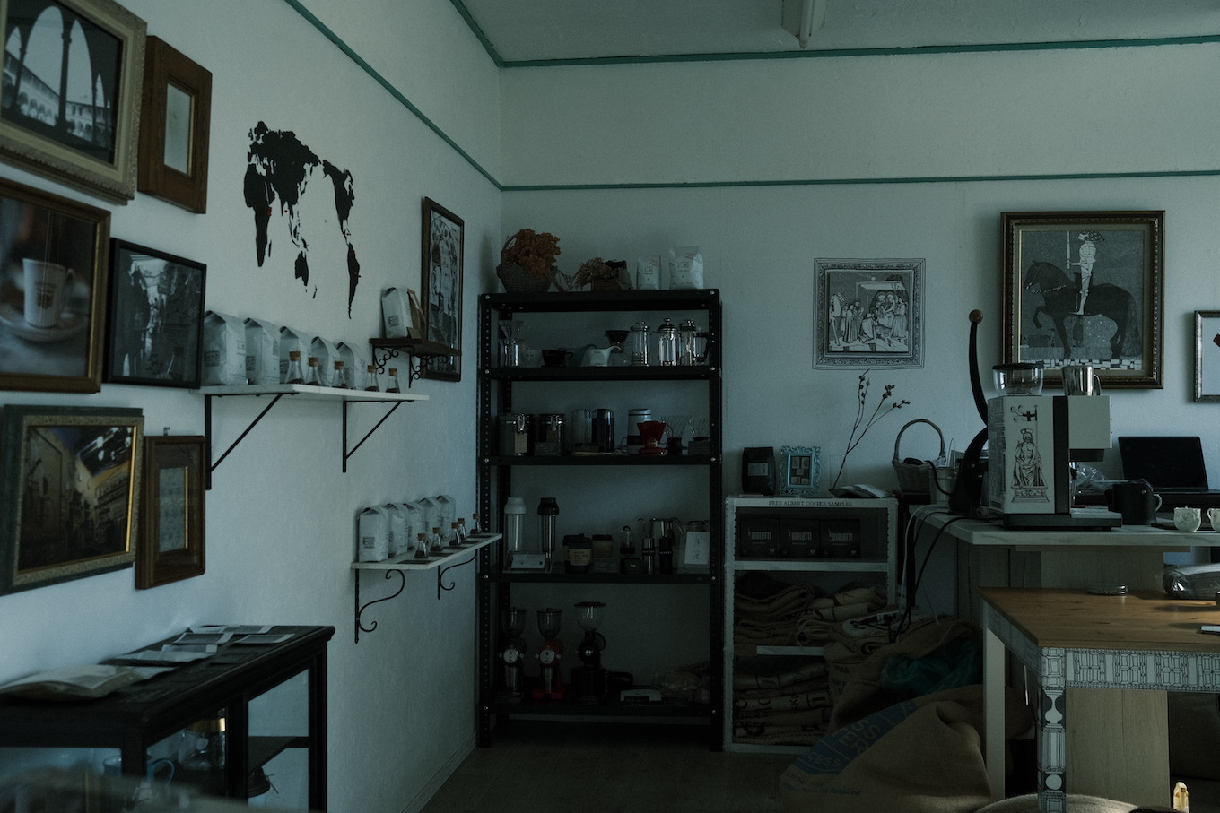 About Us – Albert Coffee Roasters